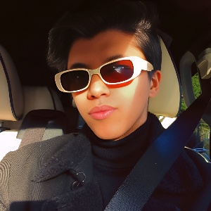 Watch 𝘼𝙎𝙊𝙍𝘼 ️ Live Stream on BIGO LIVE